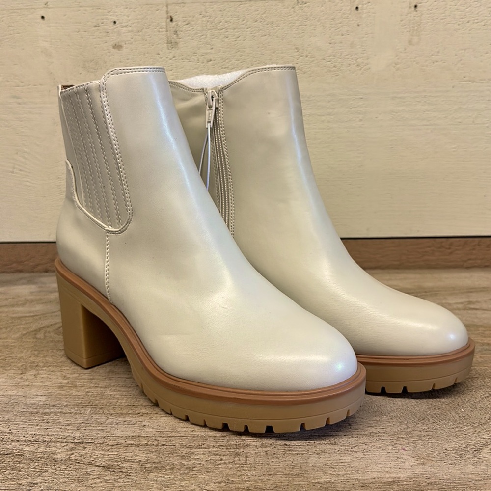 New Women's Katrina Platform Boots - Universal Thread… - Gem